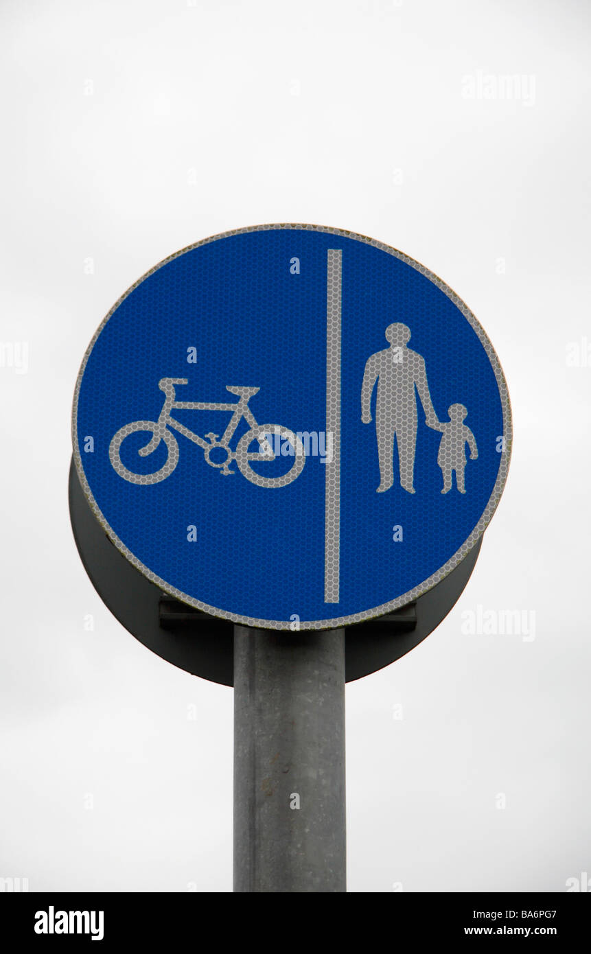 Joint cycle and pedestrian path hi-res stock photography and images - Alamy