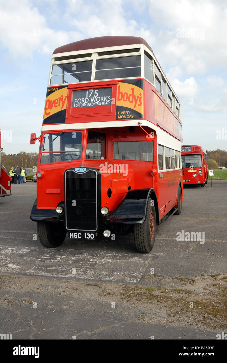 London wartime buses hi-res stock photography and images - Alamy
