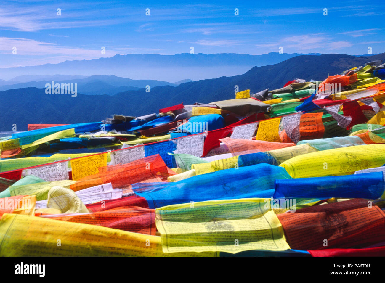 China, Yunnan province, prayer flags on top of Jizu Shan mountain Stock ...