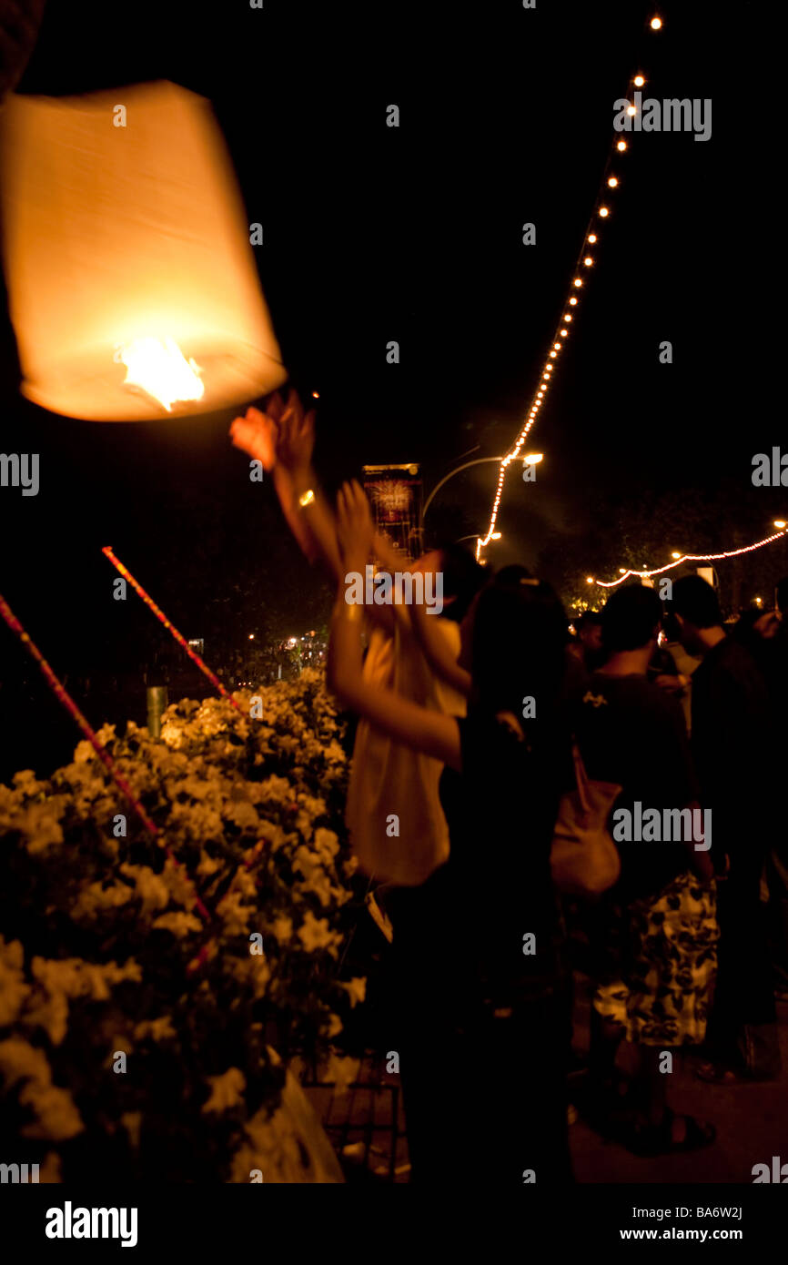 Loy Krathong, Yee Peng, Yie Ping or Yi Peng Festival Chiang Mai ...