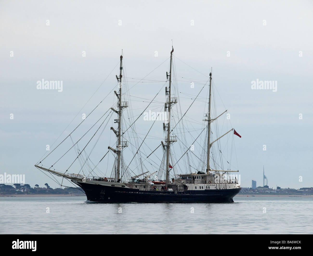 Tall ship Tenacious heading for Southampton UK Stock Photo - Alamy