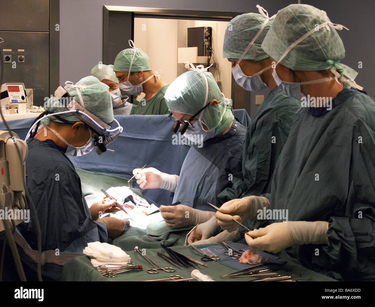 OP-Saal medical-team patient heart-operation series hospital OP-Team ...