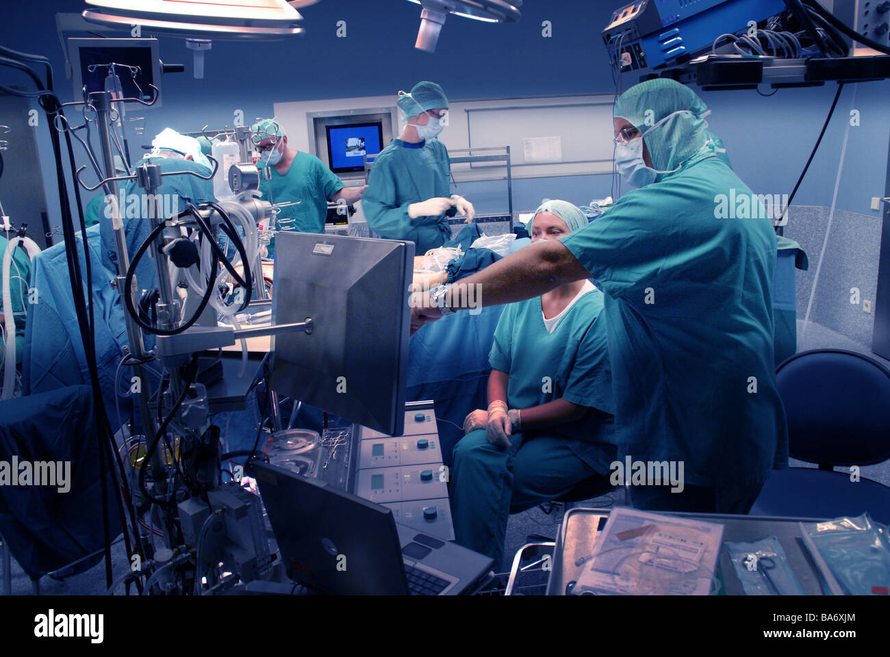 OP-Saal medical-team patient heart-operation series hospital OP-Team ...