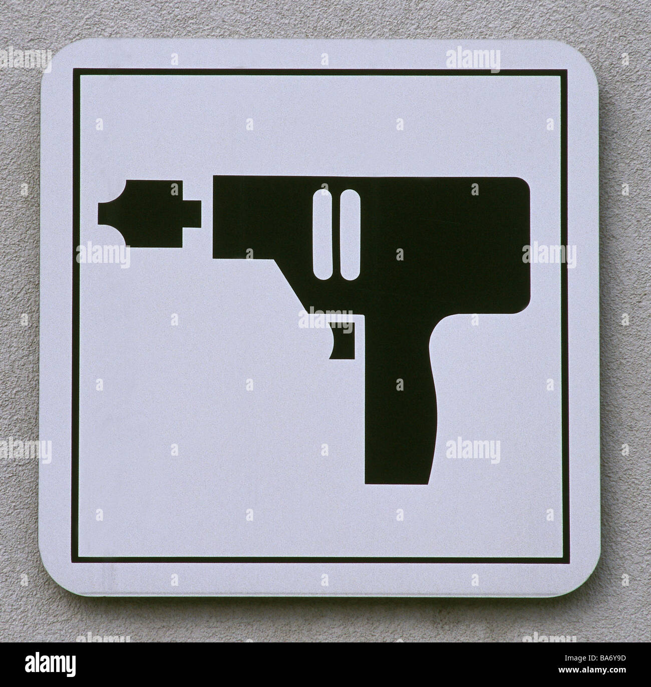 Garage wall detail sign pictogram drill wall sign hint attention ...