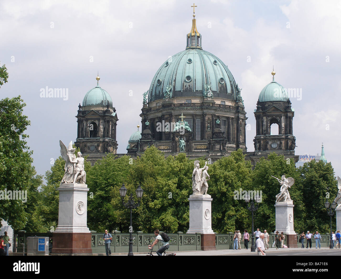Germany Berlin models district Berlin-middle palace-bridge no release ...