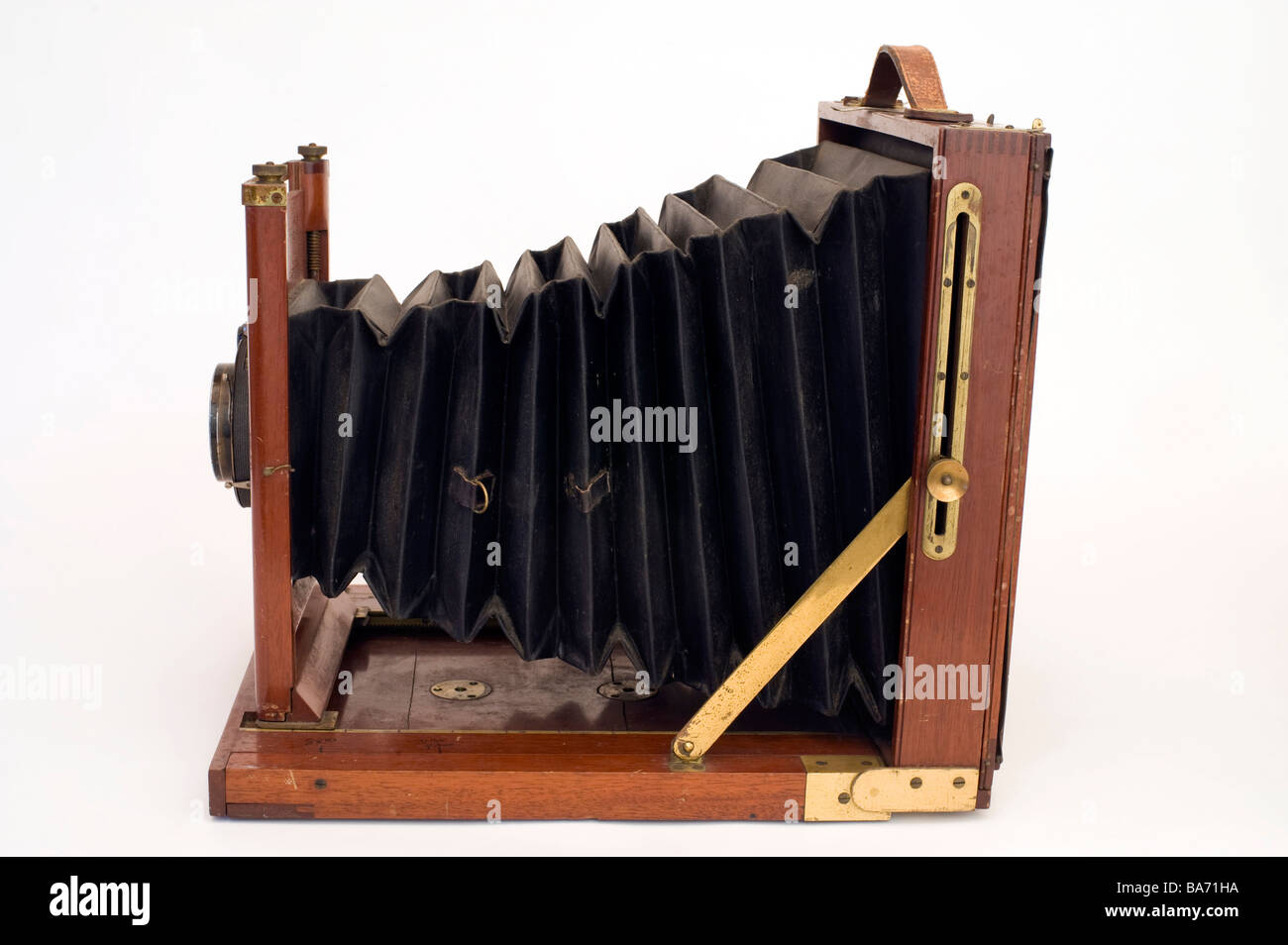 Classic 8x10 field camera on white background Stock Photo - Alamy