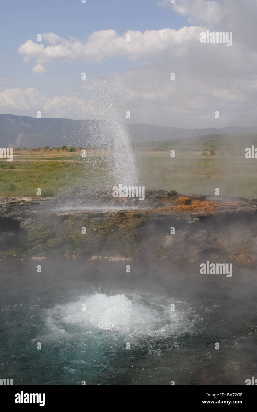Kenya brine Bogoria geysers cloud-heavens series Africa East-Africa ...