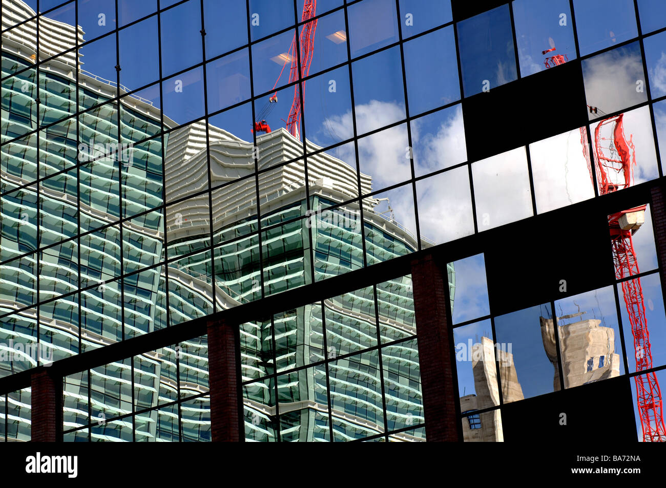 Modern uk construction hi-res stock photography and images - Alamy