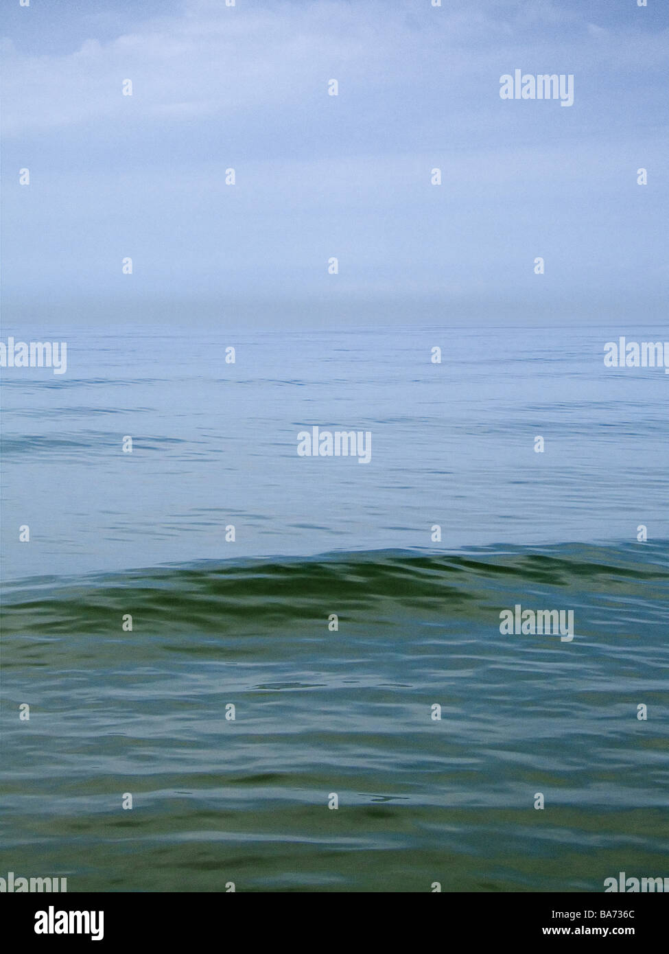 Sea wave quietly horizon water movement waves water-surface mild wavy ...