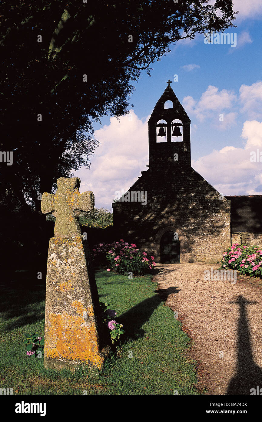 Cross pattee hi-res stock photography and images - Alamy