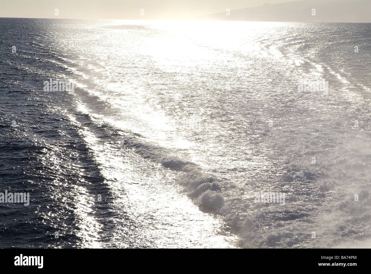 Back wash hi-res stock photography and images - Alamy