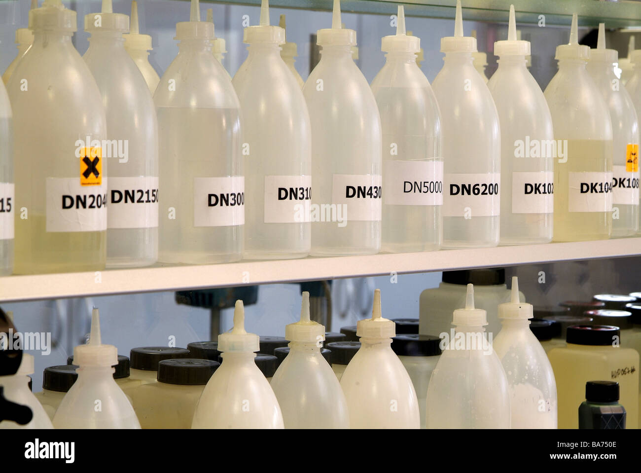 Industry printing ink-factory plastic-bottles solvent selection ...