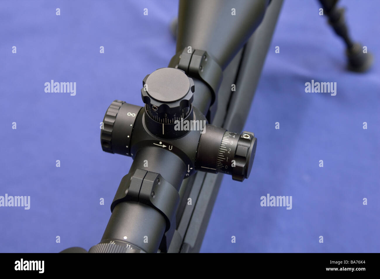 Sniper scope hi-res stock photography and images - Alamy