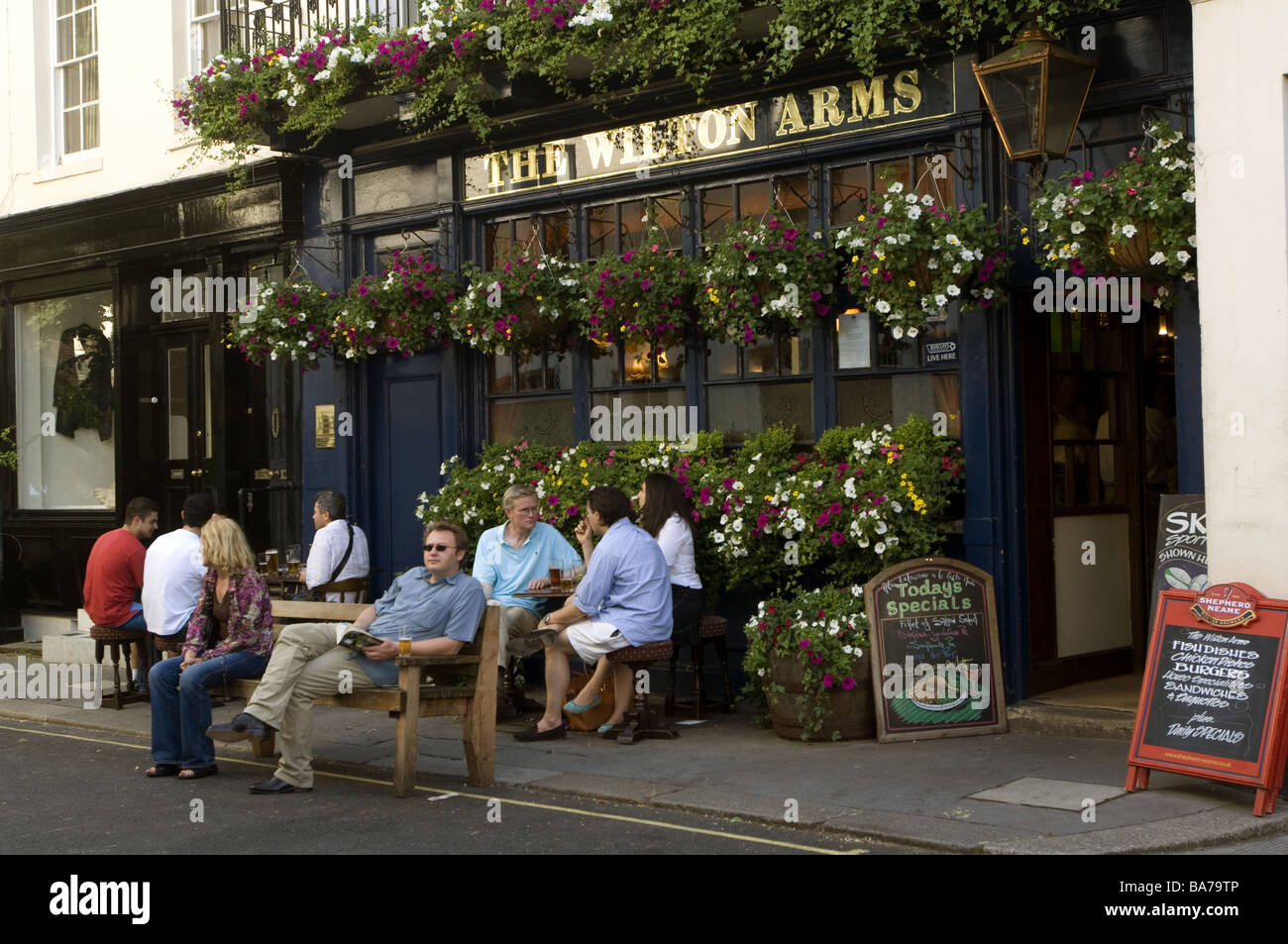 Great Britain England models London pub The Wilton arm guests no ...