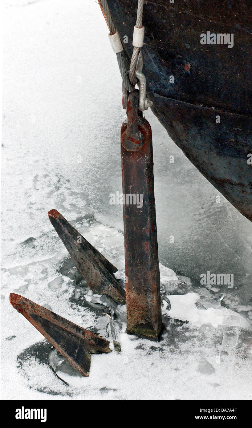 Waters froze ship anchors detail water-surface frozen over freezes over ...