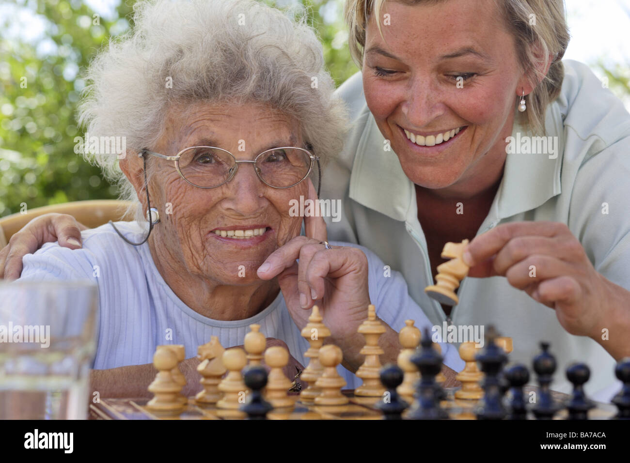 Old peoples home chess hi-res stock photography and images - Alamy