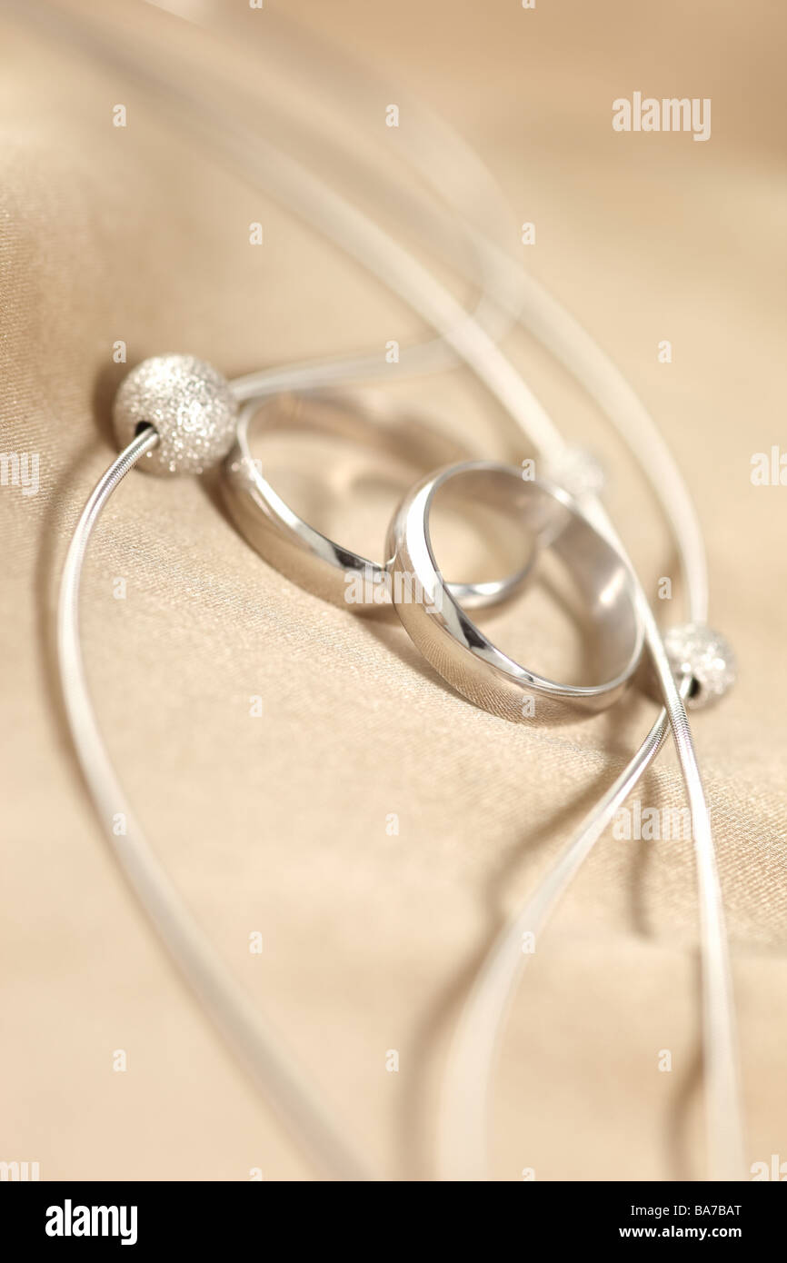 Wedding ring hi-res stock photography and images - Alamy