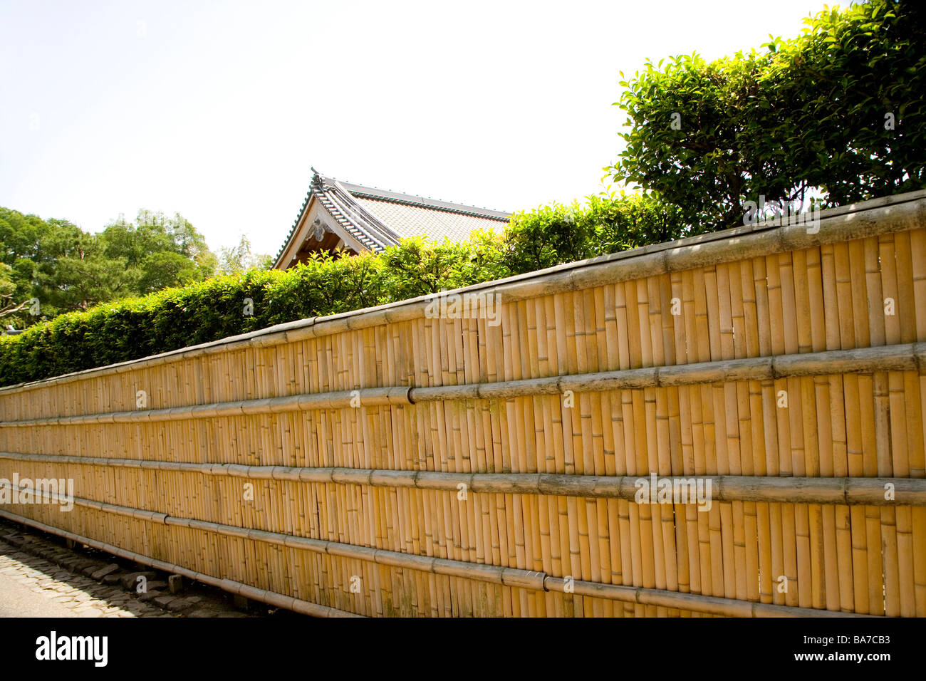 Surrounding wall with bamboo Japan Stock Photo - Alamy