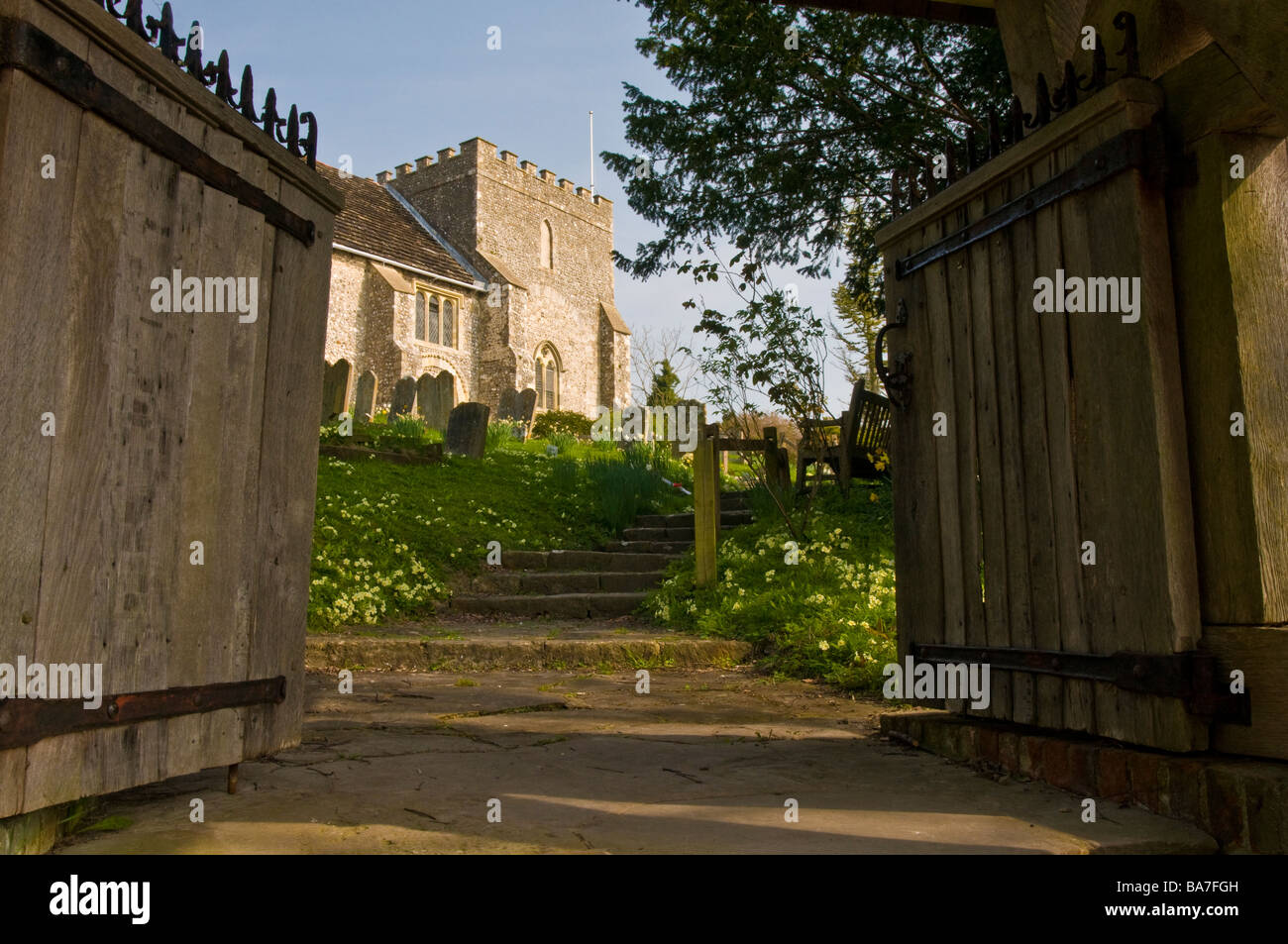 Lychgate hi-res stock photography and images - Alamy