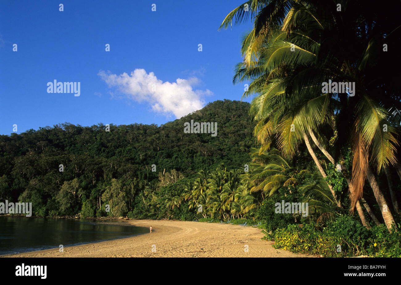 Brammo Bay, the main beach of the Dunk Island Resort, Dunk Island ...