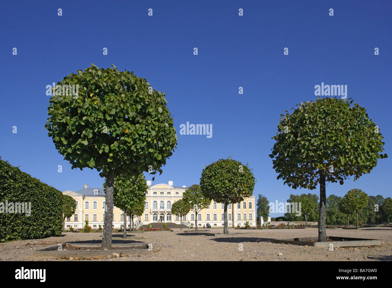 Palace Rundaele (pilsrundale), built by Italian architect Bartolomeo ...