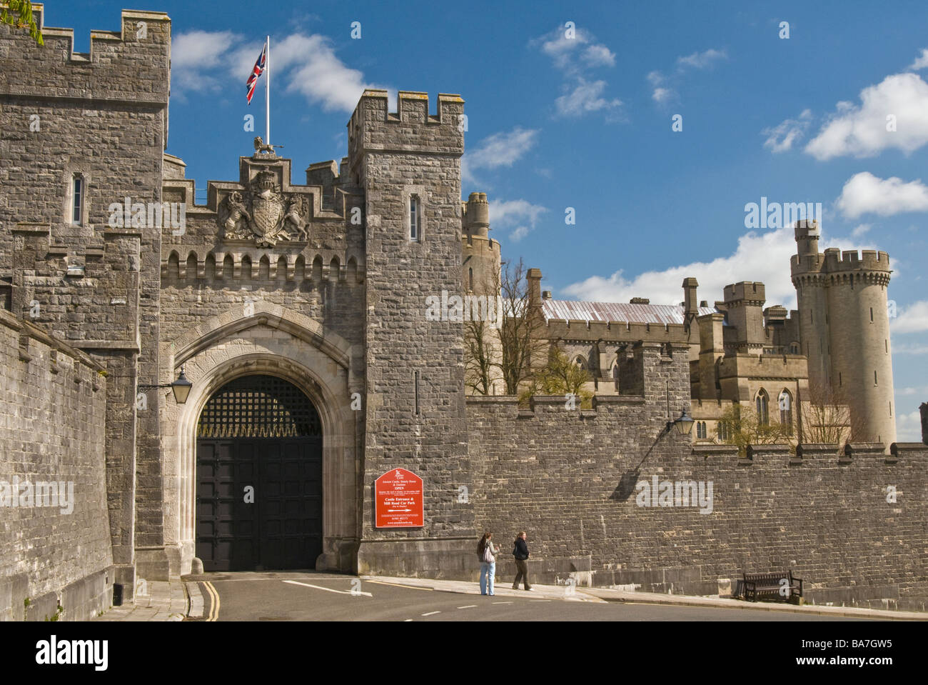 Arundel Castle Gateway in Arundel Sussex Stock Photo - Alamy