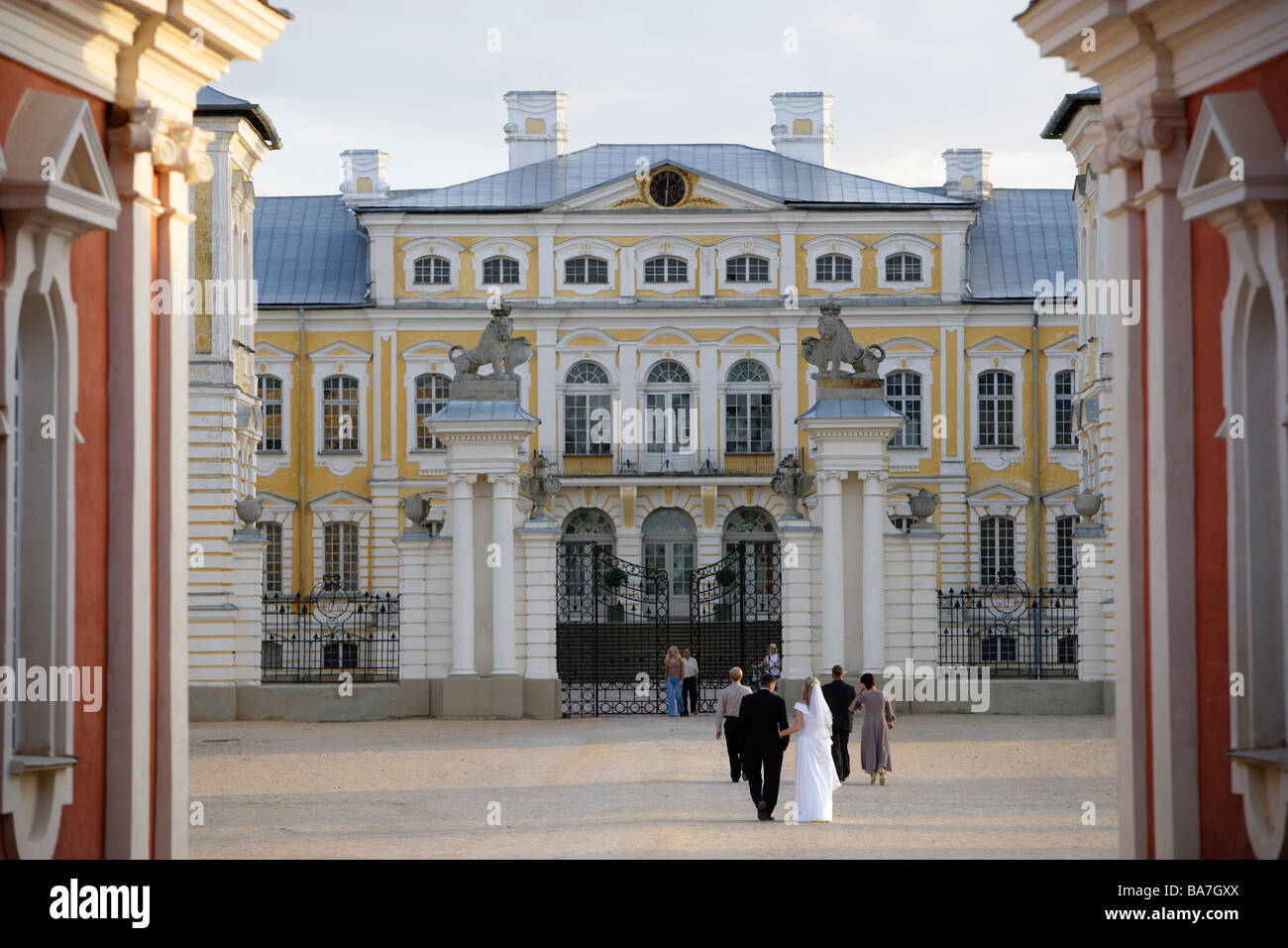 Marriage palace hi-res stock photography and images - Alamy