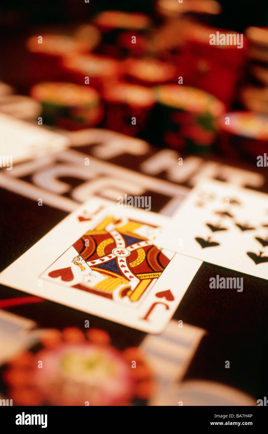Playing cards on table hi-res stock photography and images - Alamy