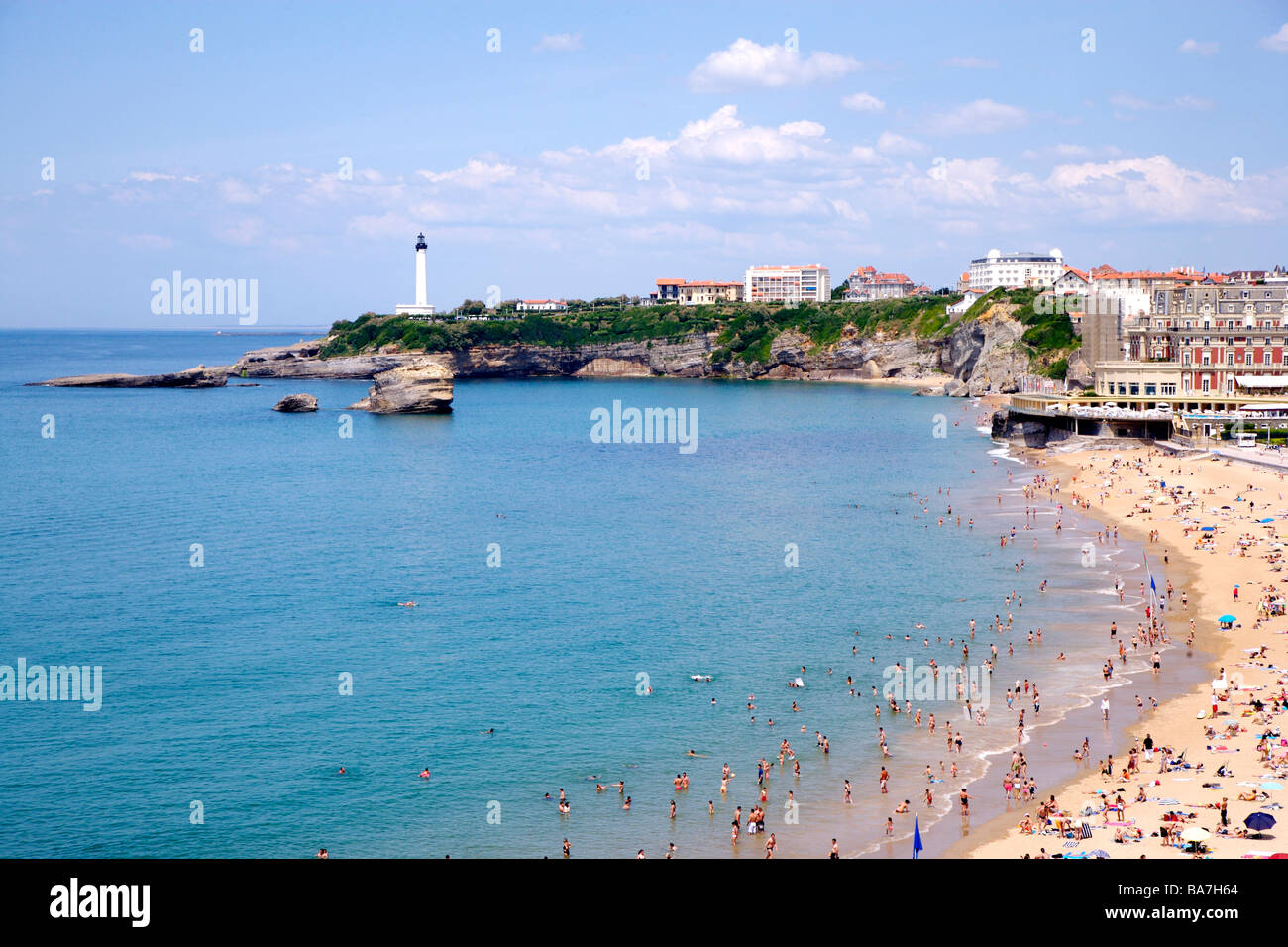 Biarritz beach hot hi-res stock photography and images - Alamy