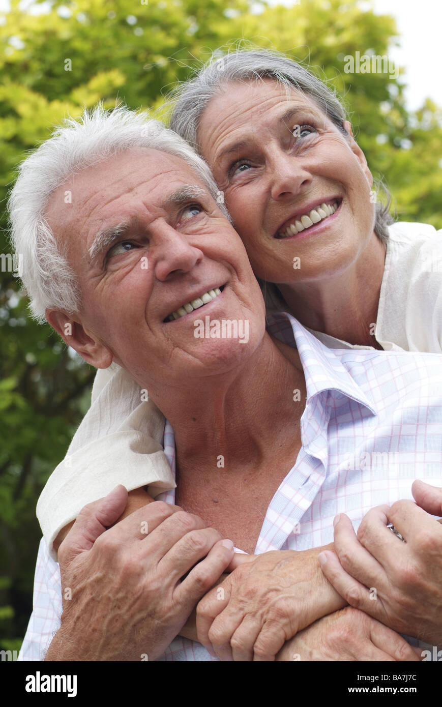 Senior-pair embrace happily portrait series people seniors pair 60-70 ...