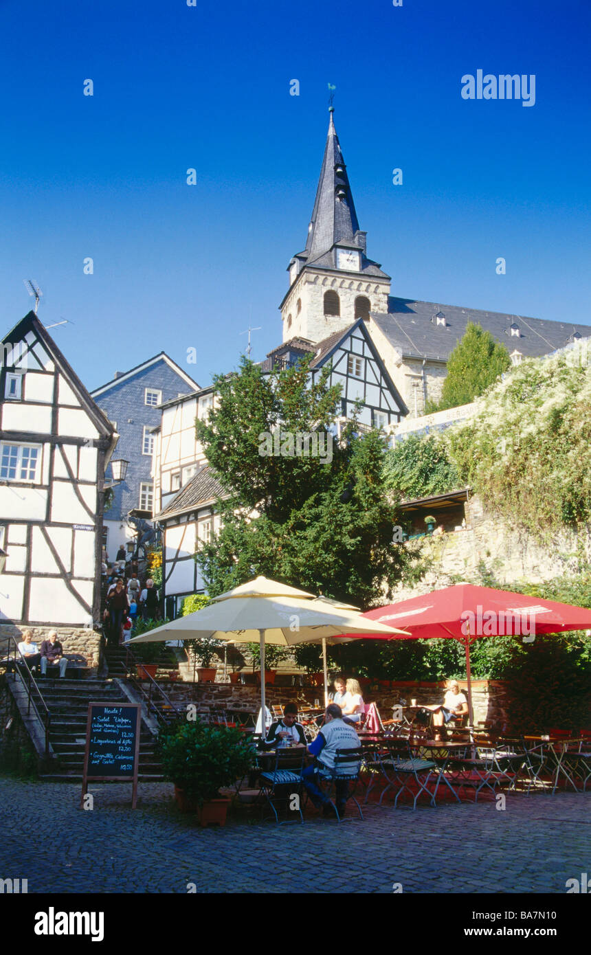 A street cafe in Essen Old Town, Kettwig, Ruhr Valley, Ruhr, Northrhine ...