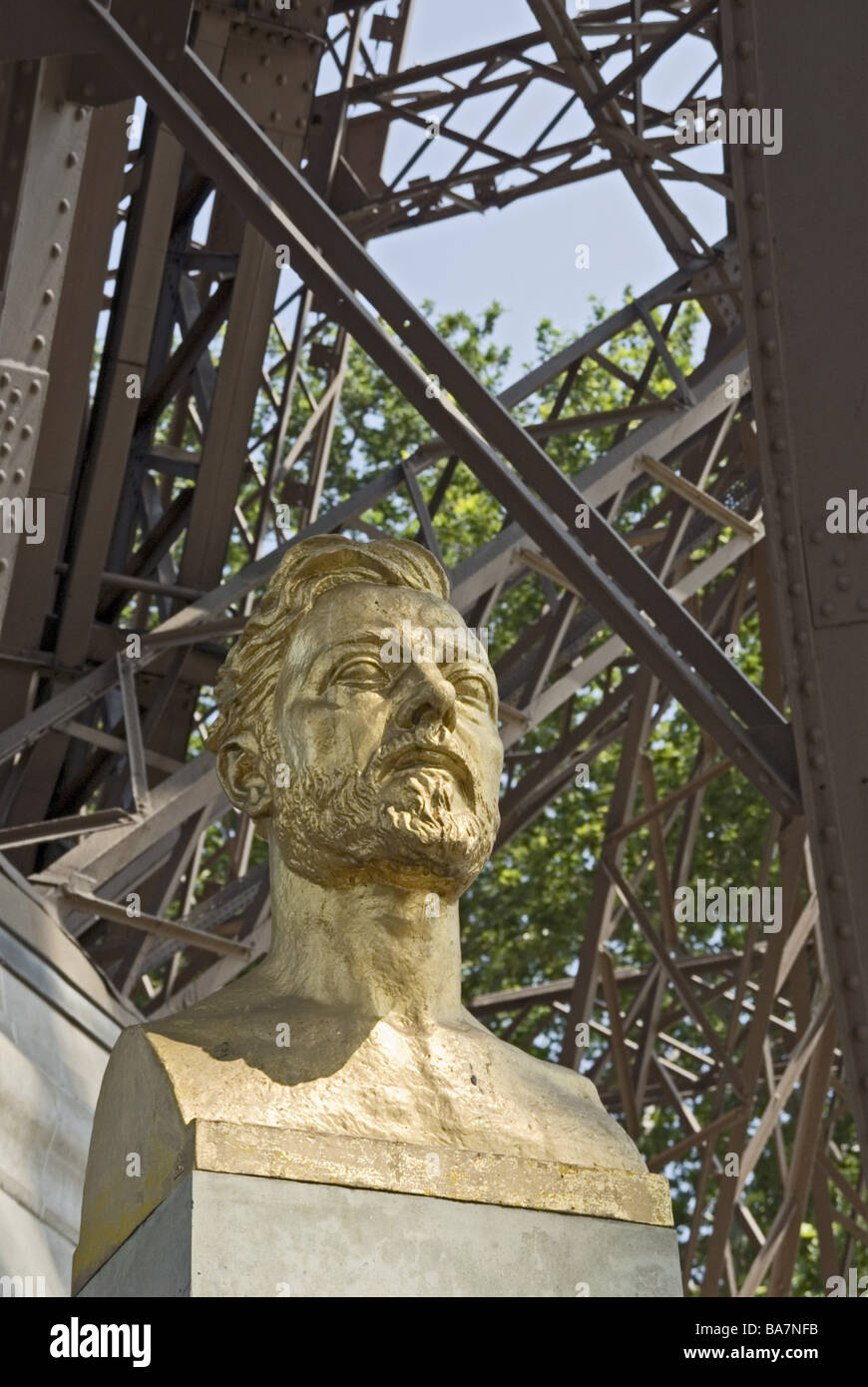 Bust of alexandre gustave eiffel hi-res stock photography and images - Alamy