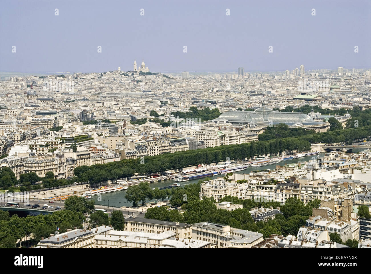 France Paris city-overview river being city capital city metropolis ...