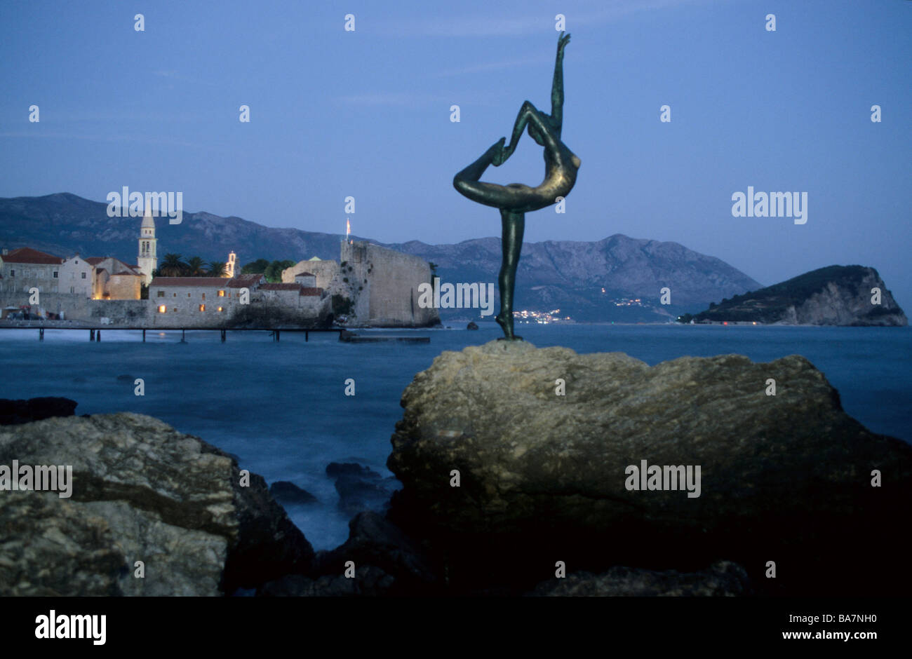 Mermaid castle hi-res stock photography and images - Alamy