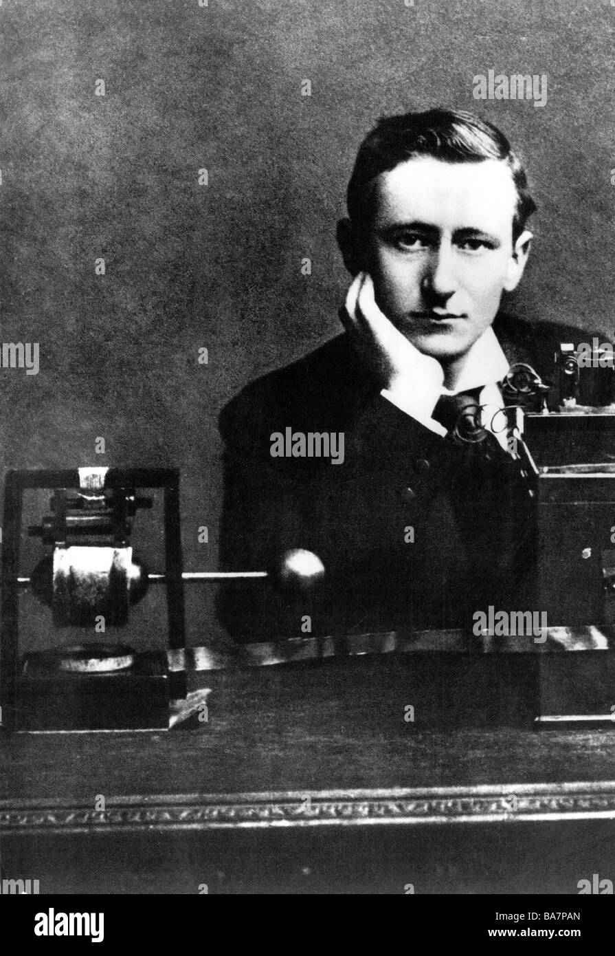 Guglielmo marconi italian inventor hi-res stock photography and images ...