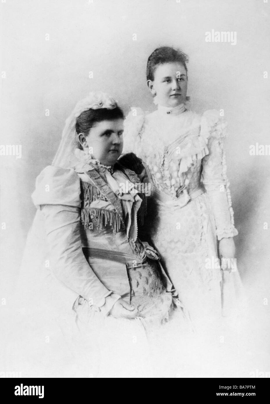 Mother queen emma hi-res stock photography and images - Alamy