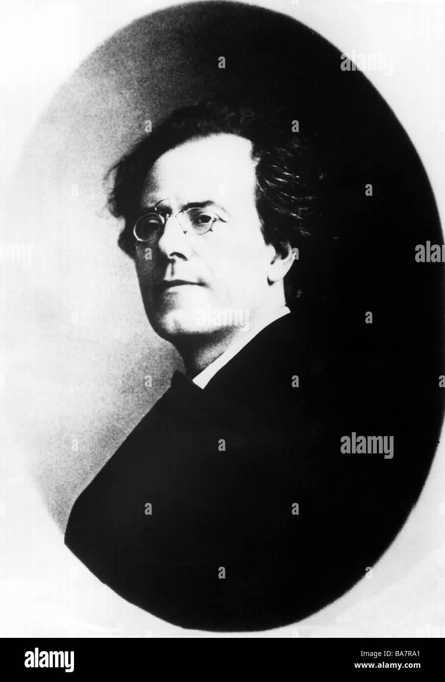 Conductor gustav mahler Black and White Stock Photos & Images - Alamy