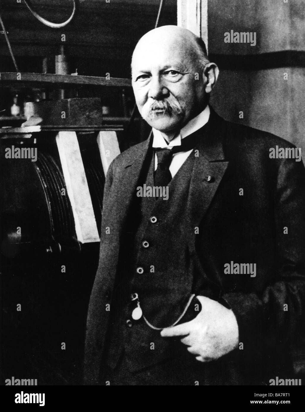 Dutch physicist hi-res stock photography and images - Alamy