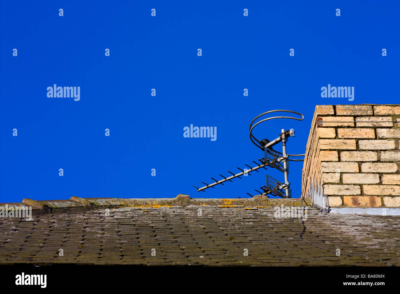 Radio aerial hi-res stock photography and images - Alamy