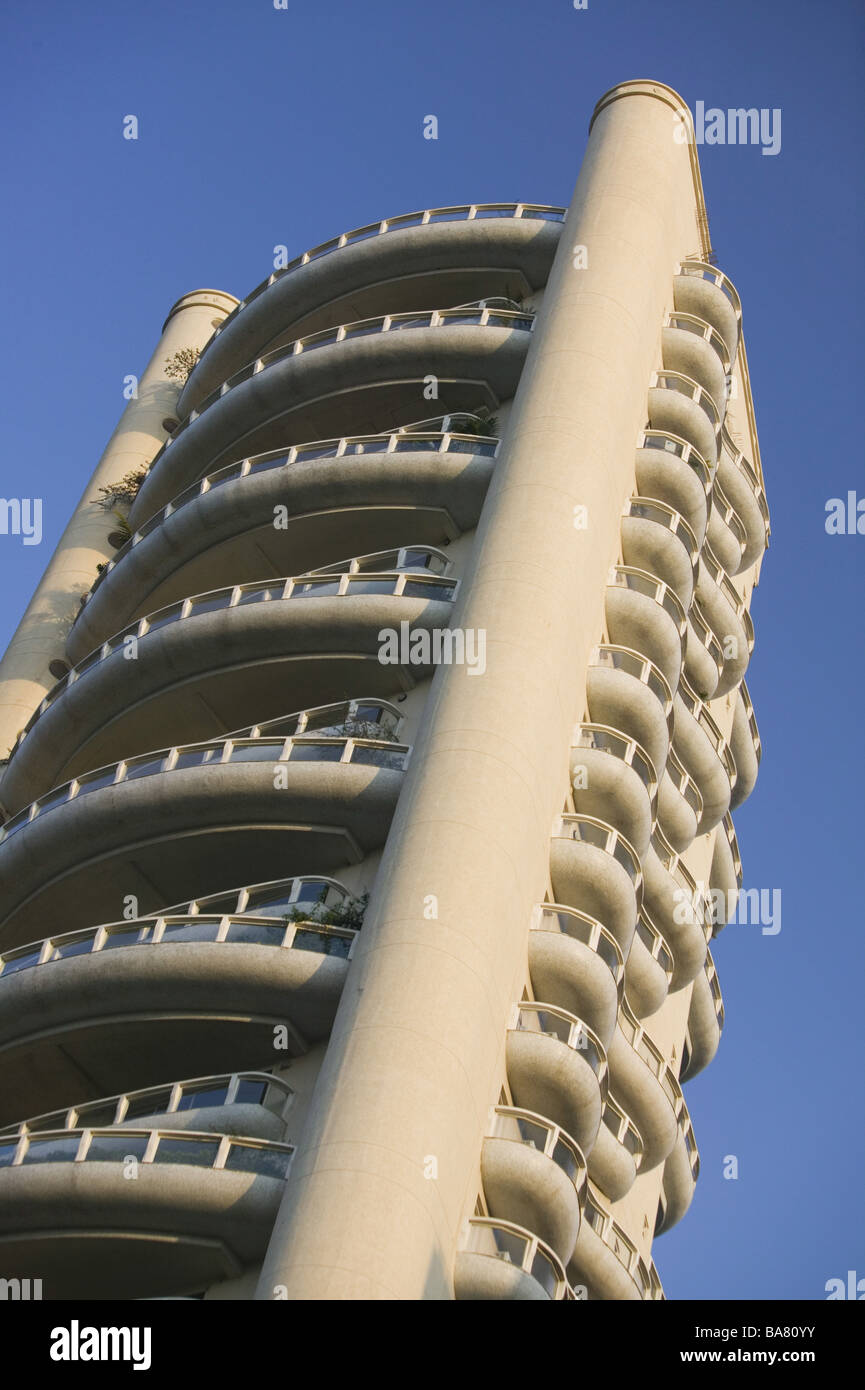 Colaba area architecture hi-res stock photography and images - Alamy