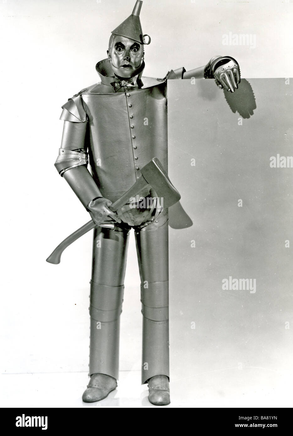 The wizard of oz 1939 hi-res stock photography and images - Alamy
