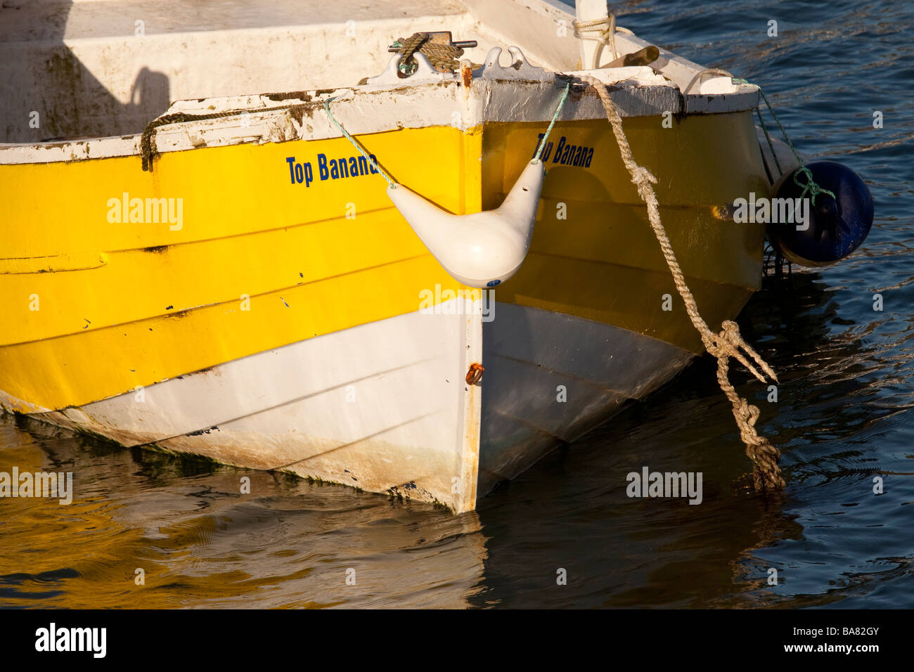 The yellow boat hi-res stock photography and images - Alamy