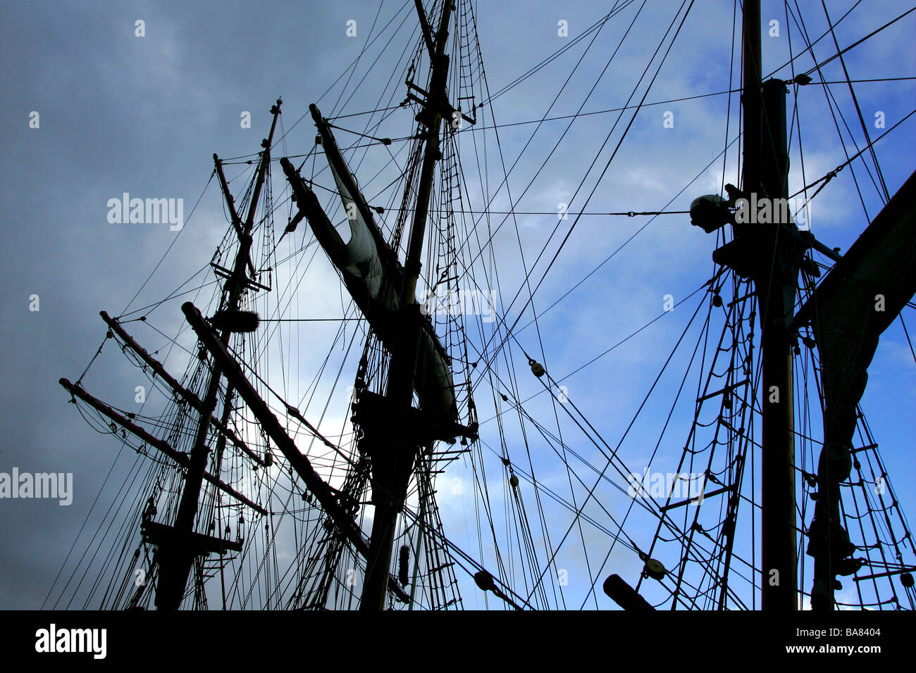 Rigging hi-res stock photography and images - Alamy