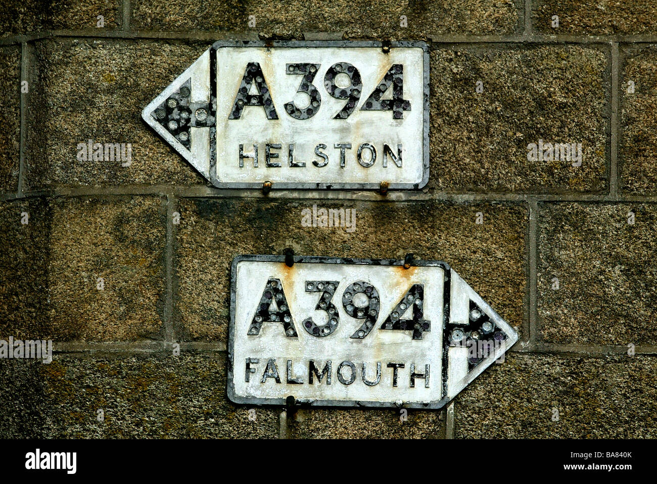 Old motoring signage hi-res stock photography and images - Alamy