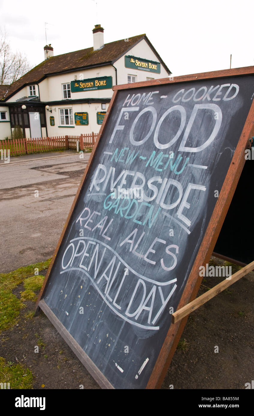 Pub bore hi-res stock photography and images - Alamy