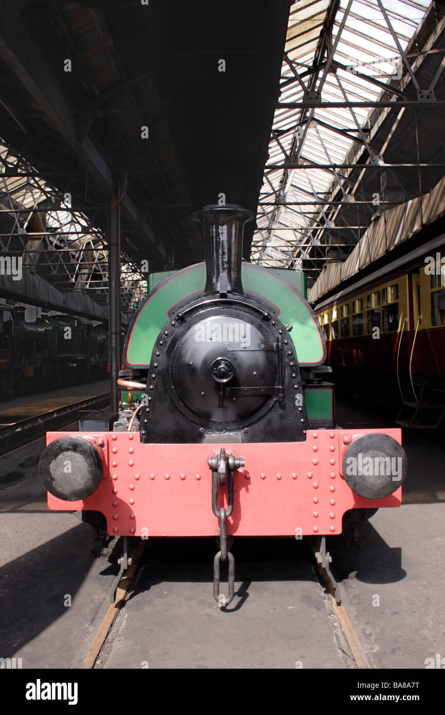 Steam train locomotive shed hi-res stock photography and images - Alamy