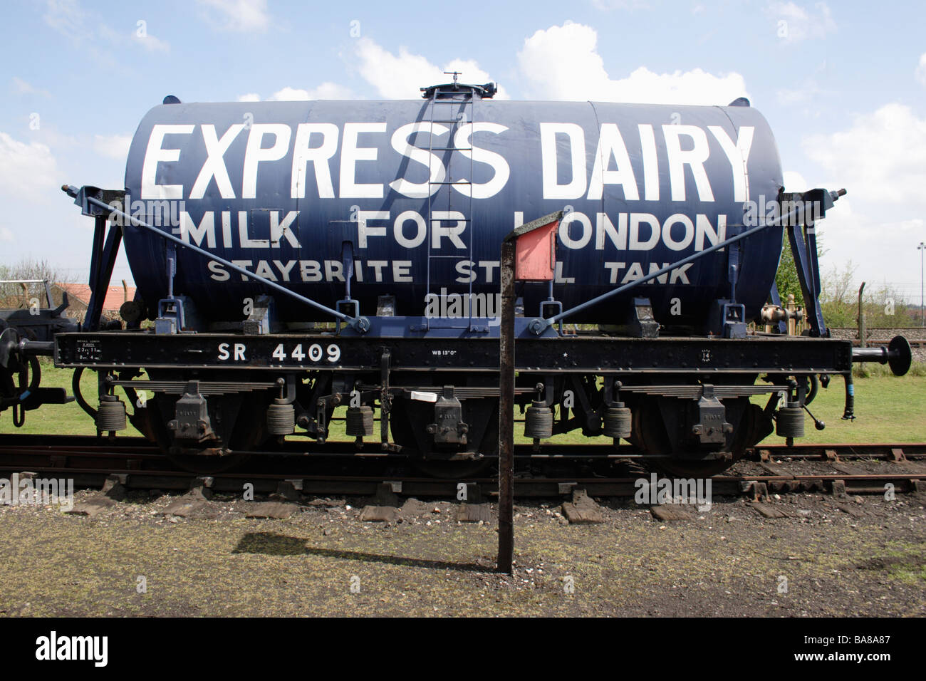 Milk freight wagon at Didcot Railway Centre April 2009 Stock Photo - Alamy
