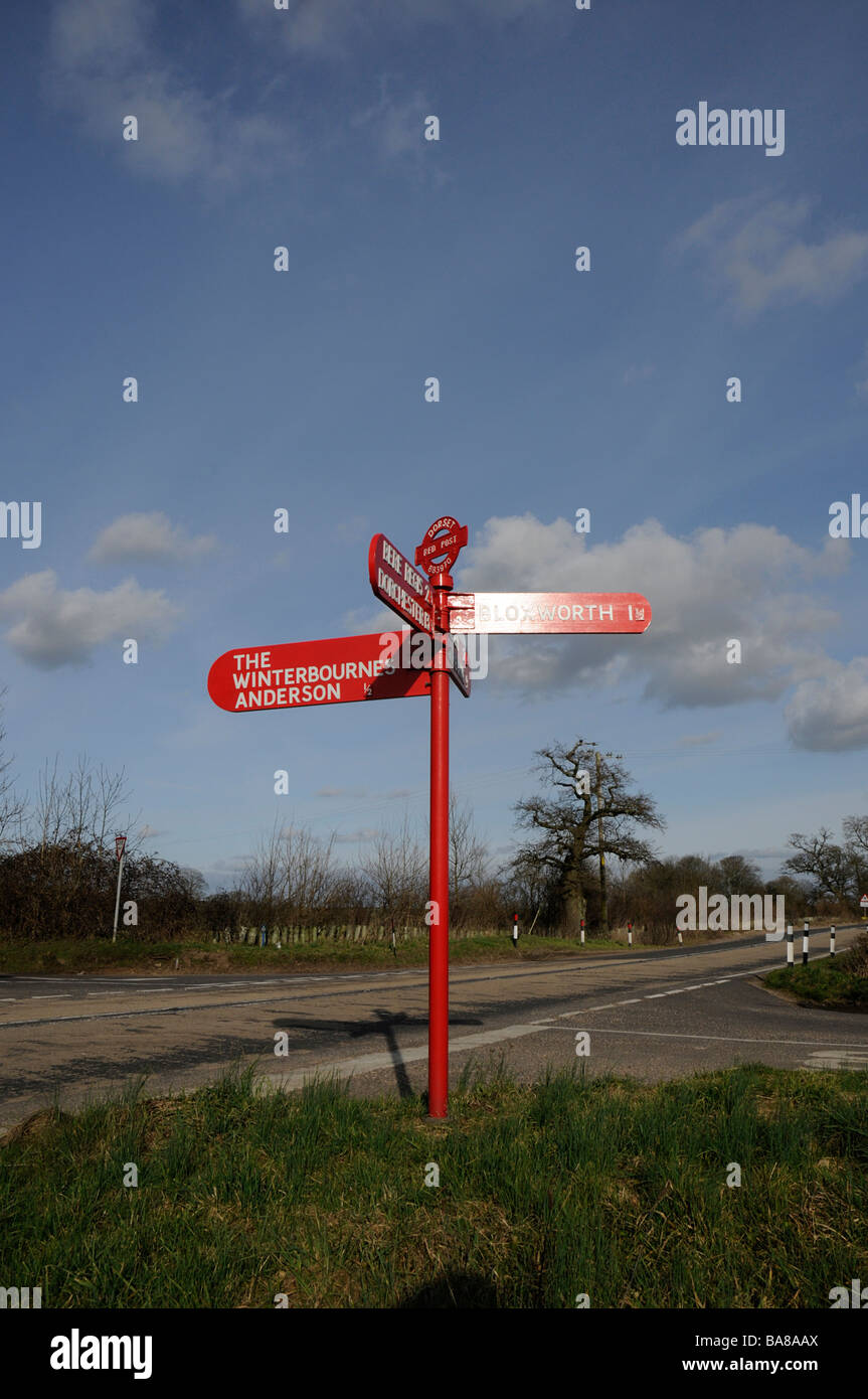 Red signpost dorset hi-res stock photography and images - Alamy