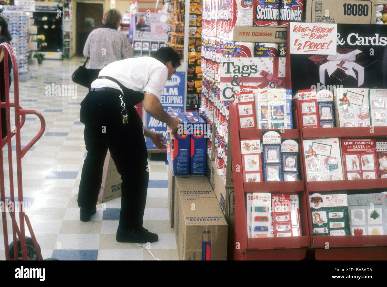 Grocery ad hi-res stock photography and images - Alamy