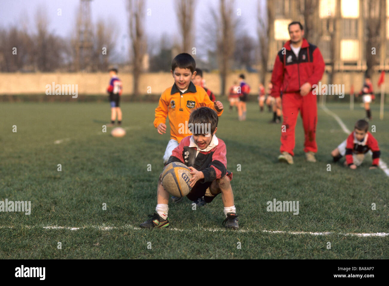 Rugby children hi-res stock photography and images - Alamy